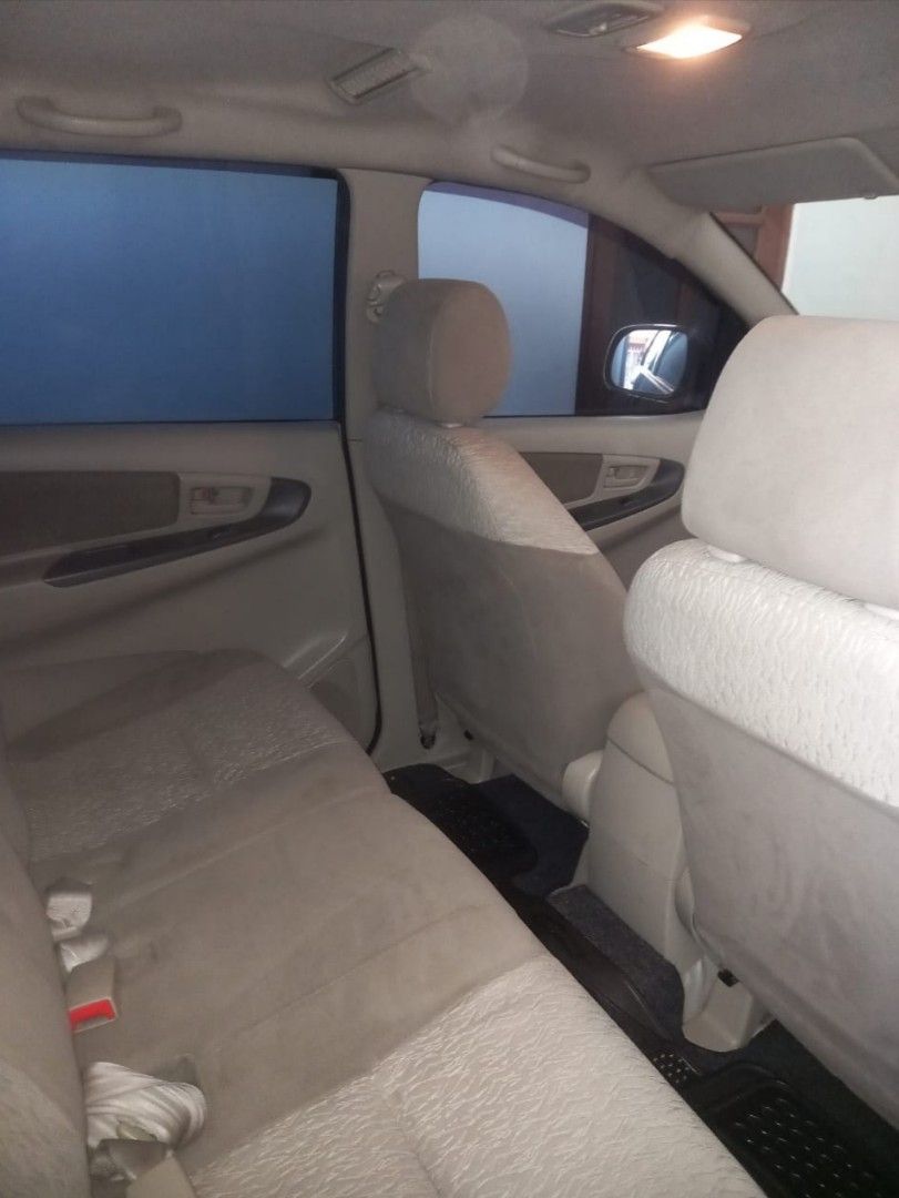 Mobil Toyota Innova tahun 2015 E manual 2.0 cc, Mobil & Motor, Mobil ...