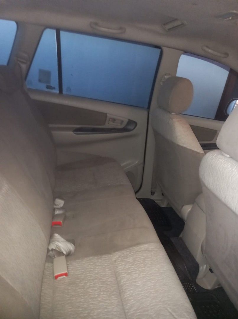 Mobil Toyota Innova tahun 2015 E manual 2.0 cc, Mobil & Motor, Mobil ...