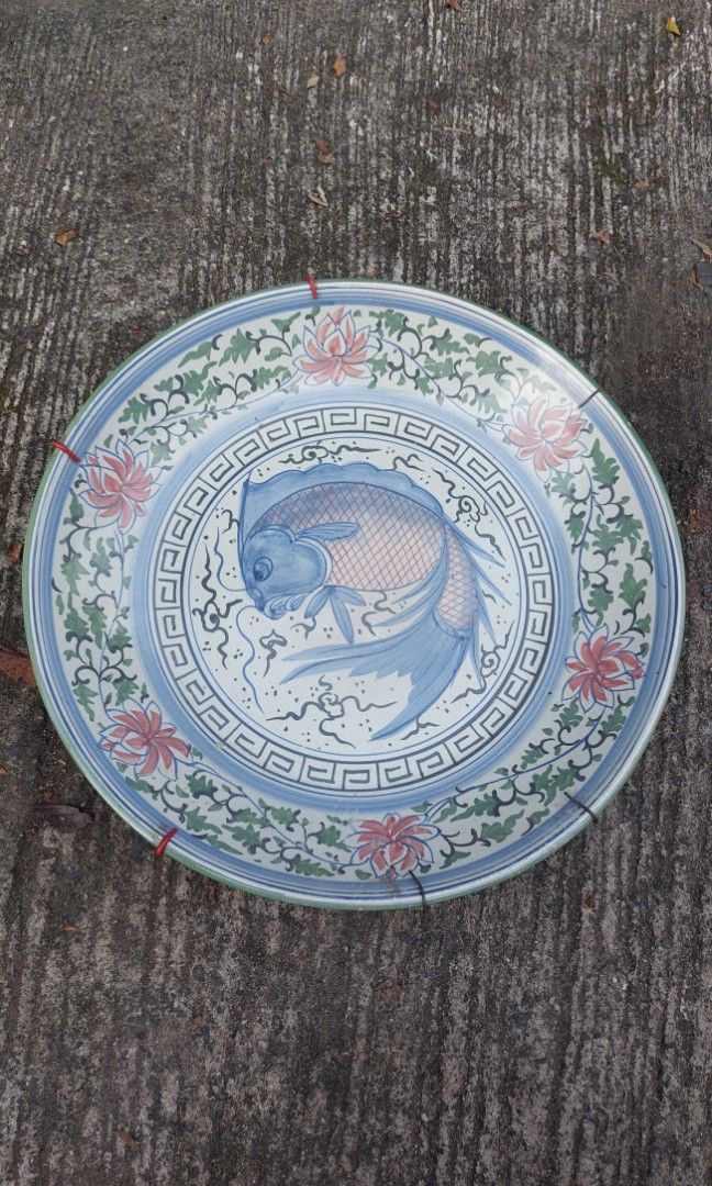 Piring antik gambar ikan 40 cm, Antik, Pajangan di Carousell
