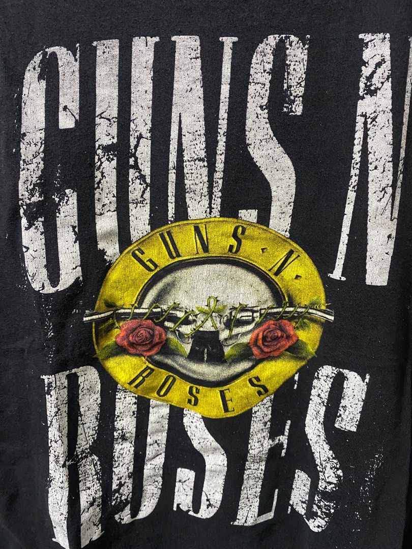 GNR guns n roses vintage kaos, Fesyen Pria, Pakaian , Atasan di Carousell