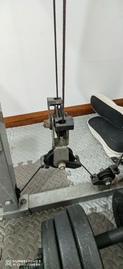 Gym lift weight chest machine, Sports Equipment, Exercise & Fitness ...