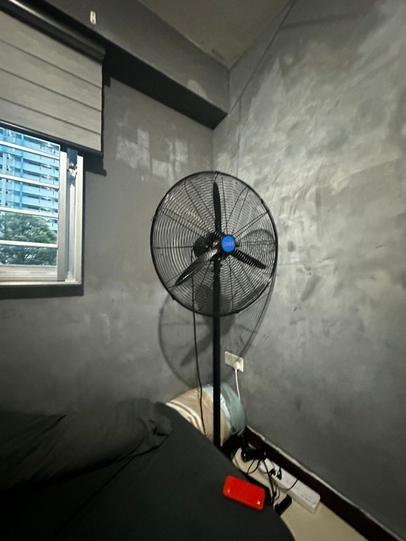 Industrial standing fan, TV & Home Appliances, Electrical, Adaptors ...