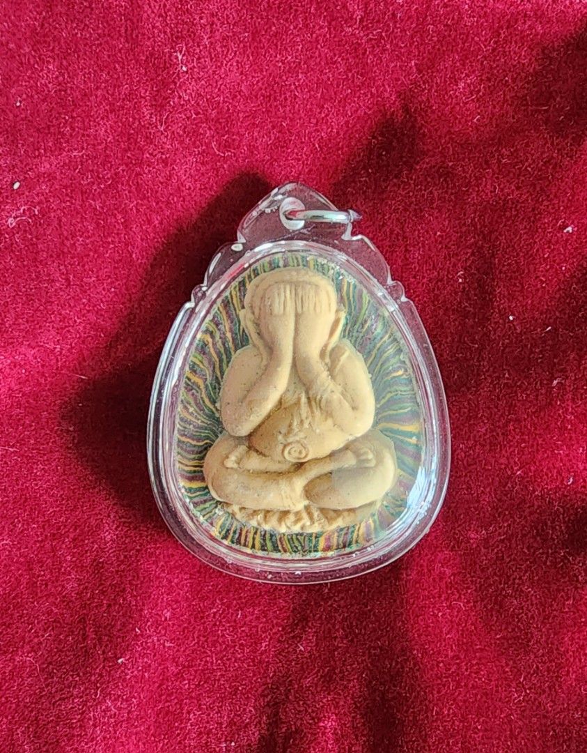 Phra Pidta Maha Larp, Hobbies & Toys, Memorabilia & Collectibles ...