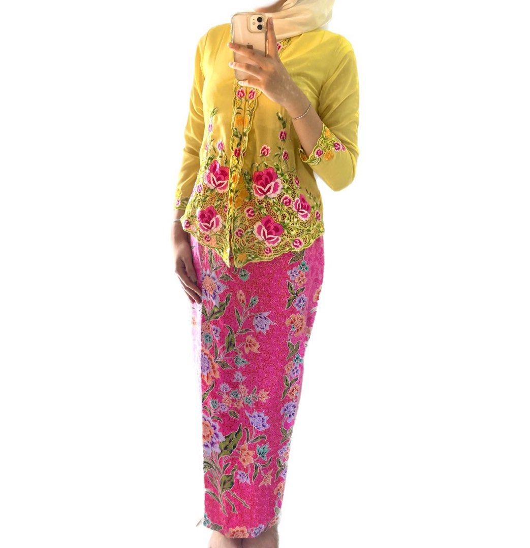 [RENT] traditional Kebaya Baba Nyonya Melaka, Women's Fashion, Muslimah ...
