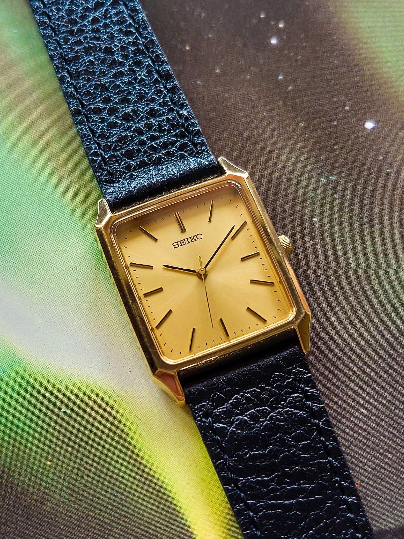 Seiko Chariot Gold Squire Tank, Men's Fashion, Watches & Accessories, Watches on Carousell