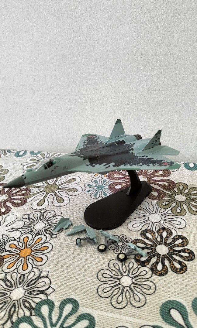 Sukhoi Su-57 "Felon" Russian Air Force 1/100, Hobbies & Toys, Toys ...