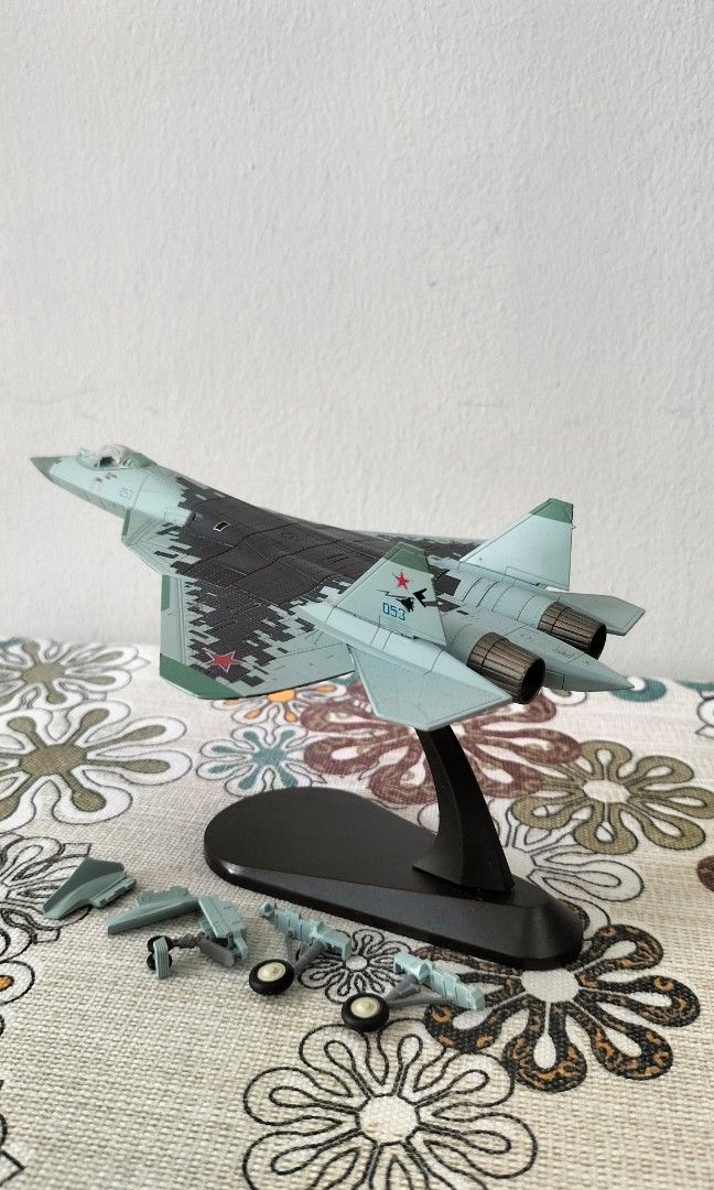 Sukhoi Su-57 "Felon" Russian Air Force 1/100, Hobbies & Toys, Toys ...