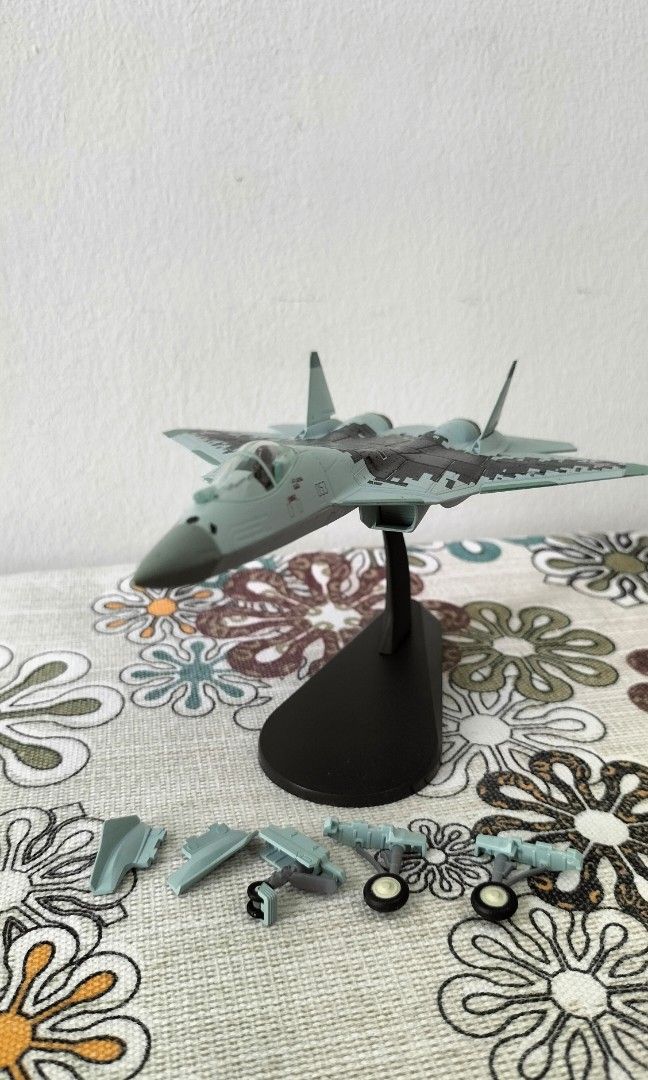 Sukhoi Su-57 "Felon" Russian Air Force 1/100, Hobbies & Toys, Toys ...