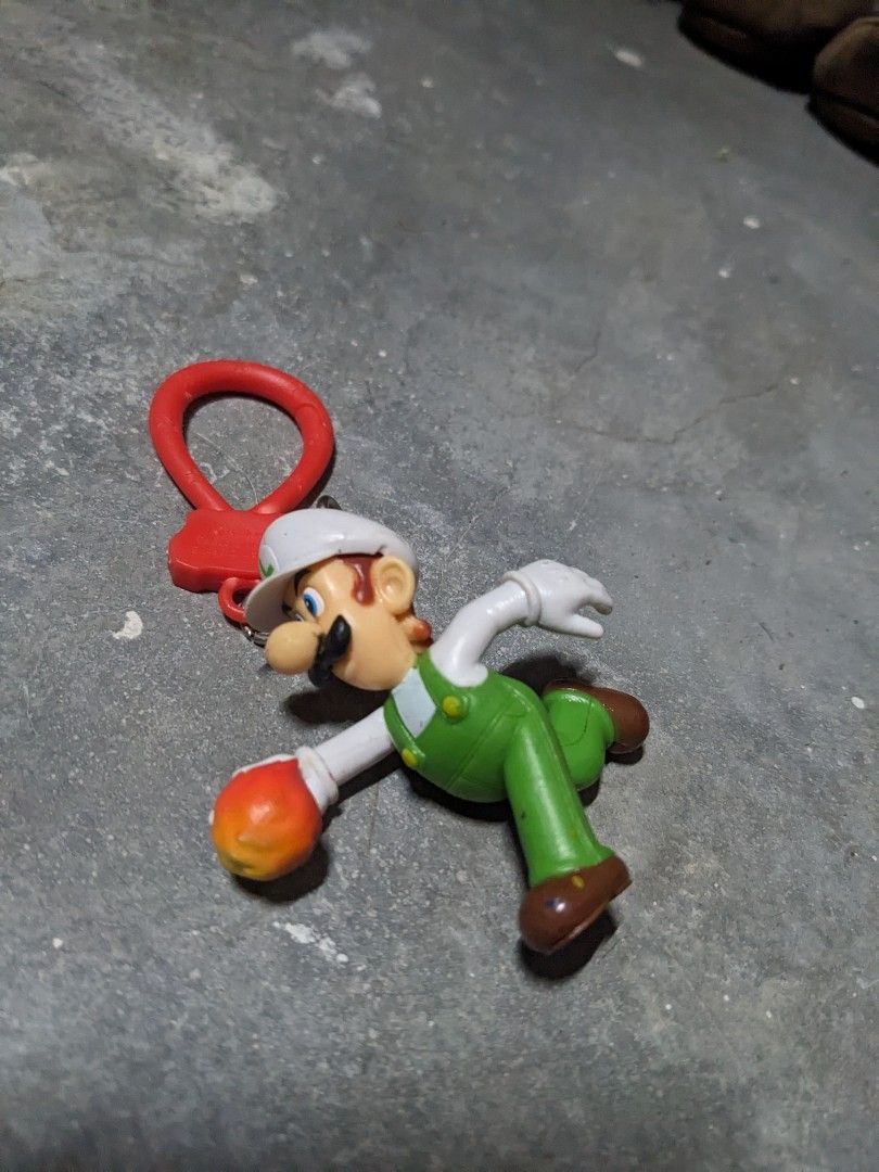 Super Mario Bros Luigi Original Merchandise Keychain, Hobbies & Toys ...