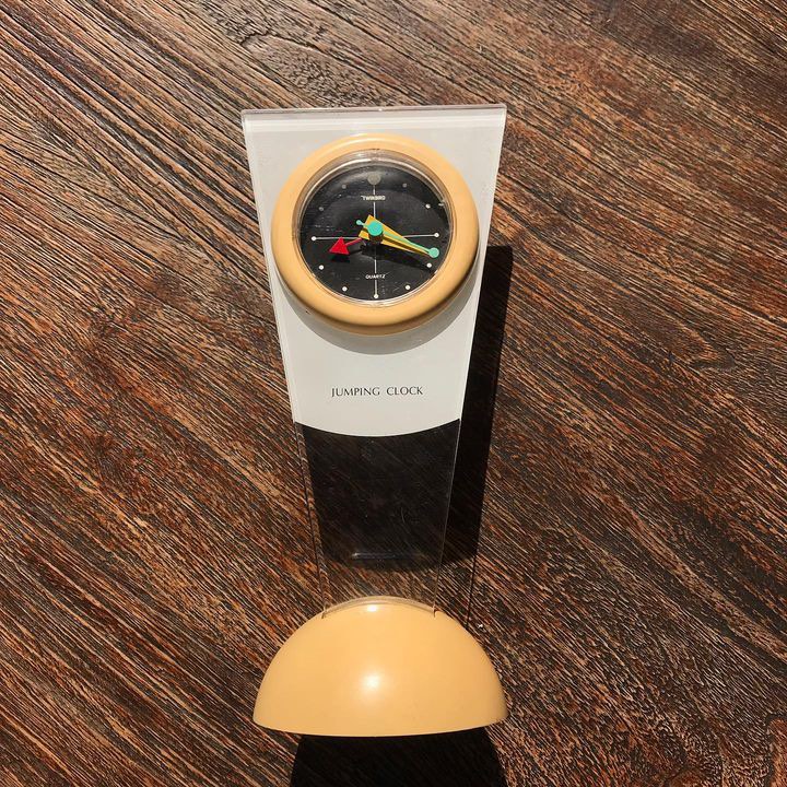 Twinbird Jumping Clock, 1980's space age design Midcentury atomic ...