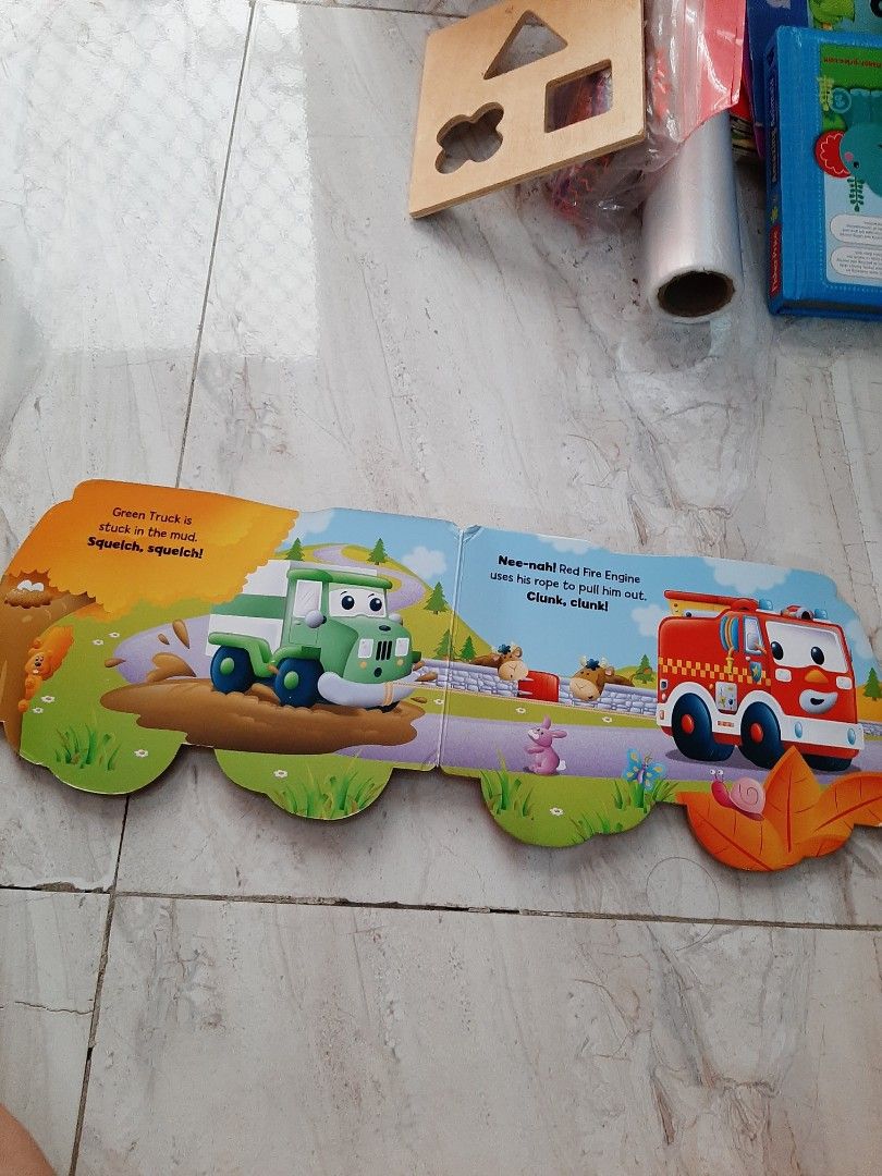 Whizzy fire engine, Buku & Alat Tulis, Buku Anak-Anak di Carousell