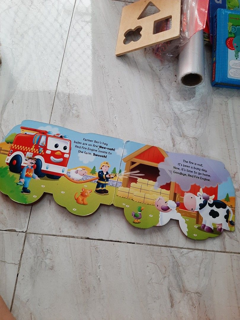 Whizzy fire engine, Buku & Alat Tulis, Buku Anak-Anak di Carousell