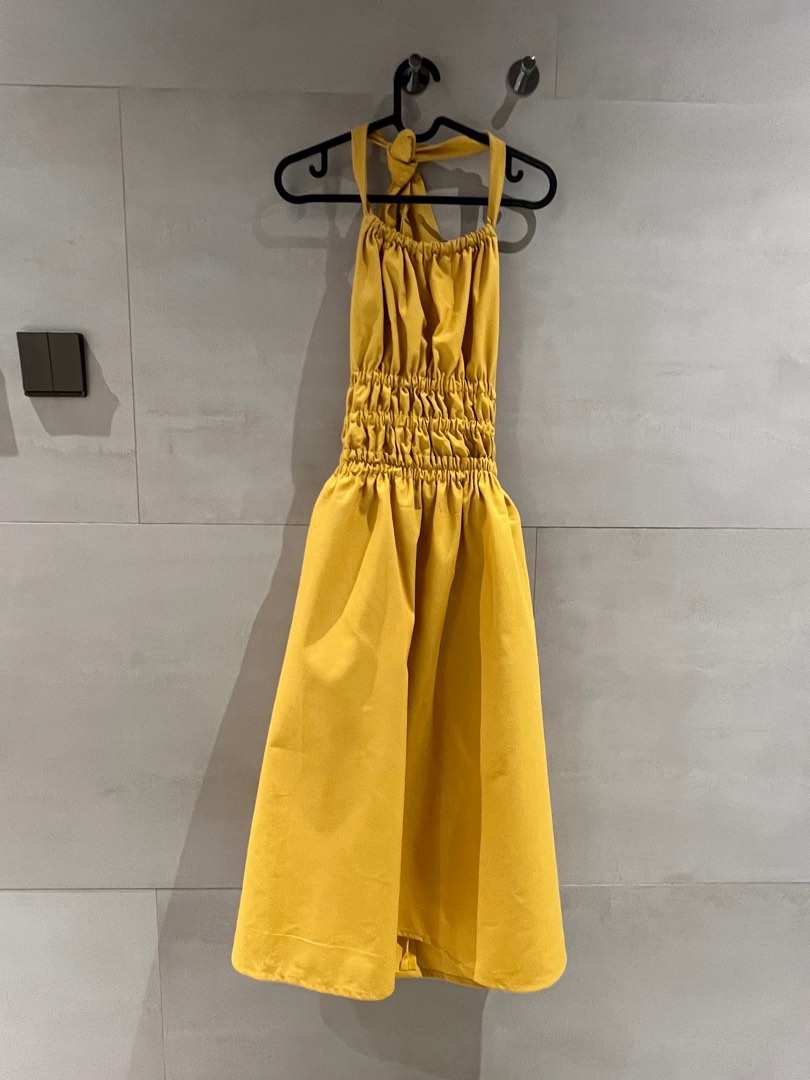 Custom Laure By Roma Halter Dress, Women's Fashion, Dresses & Sets ...