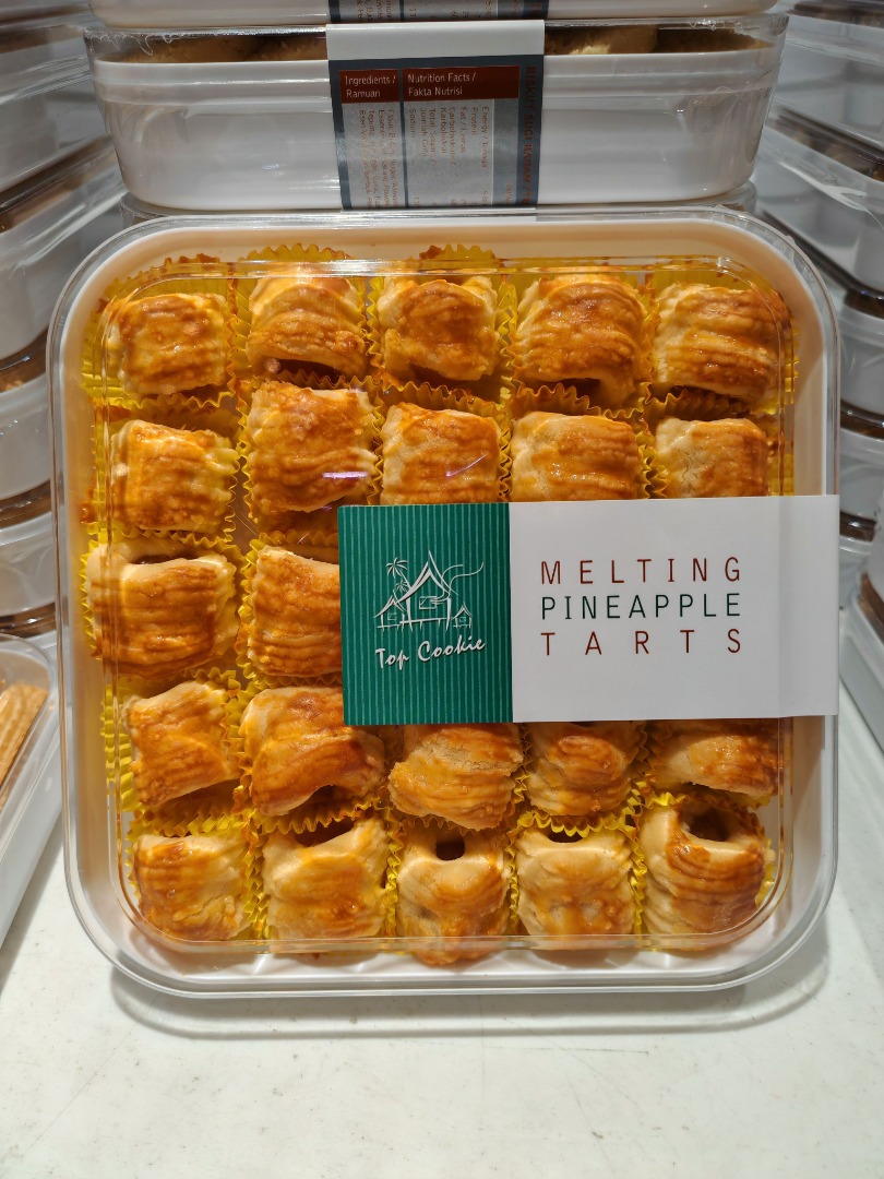 Finest Bake Top Cookies (Melting Pineapple Tarts, Almonds Classic ...