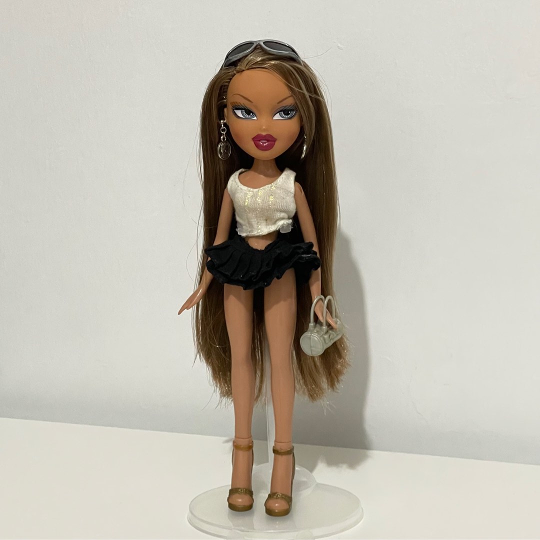 FT/FS Bratz Princess Fianna, Hobbies & Toys, Toys & Games on Carousell