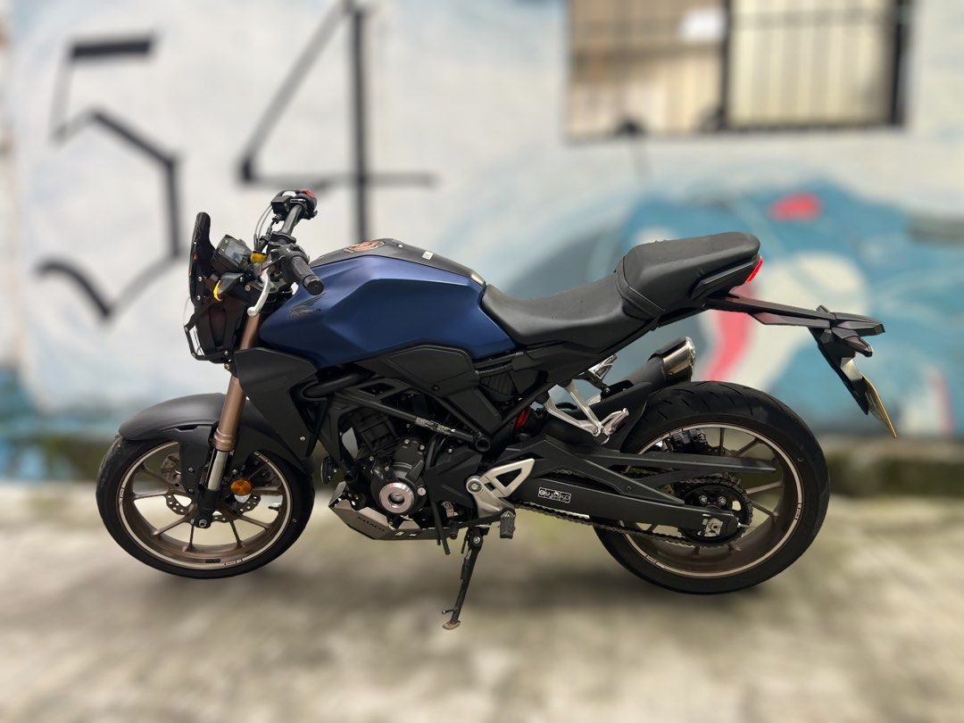HONDA CB300R ABS 台本公司車, 機車, 重機在旋轉拍賣