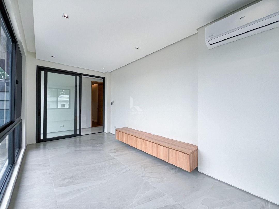 Modern Industrial House in Casa Milan Fairview Novaliches Quezon City ...