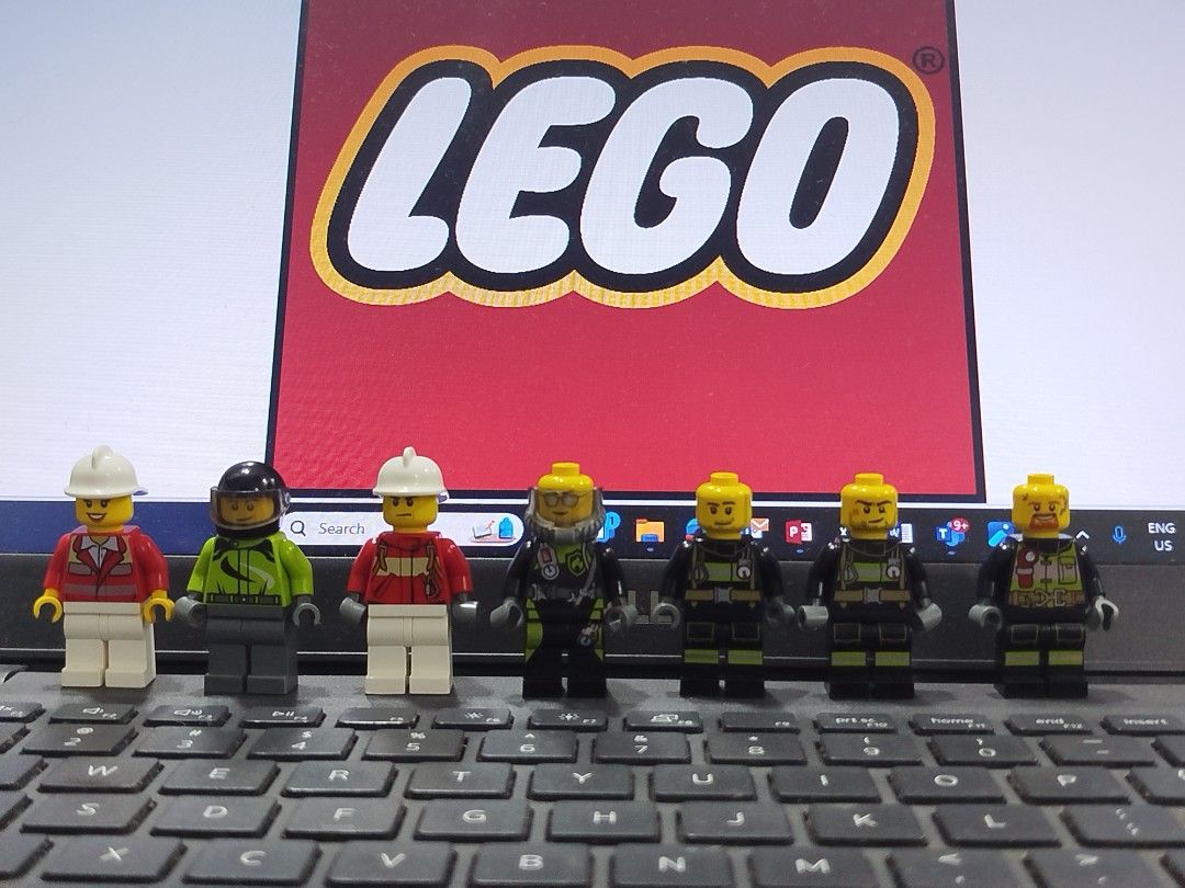 Original LEGO Figure, Hobbies & Toys, Toys & Games on Carousell