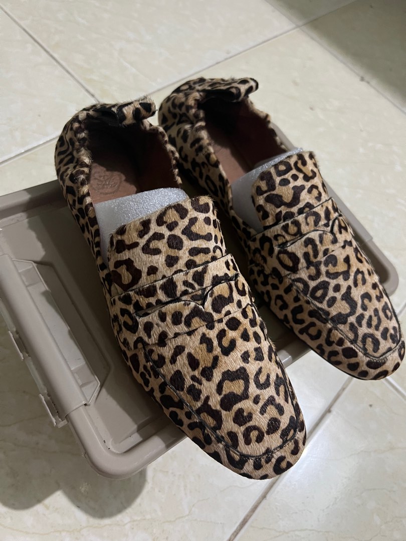 Staccato shoes, Women's Fashion, Footwear, Loafers on Carousell