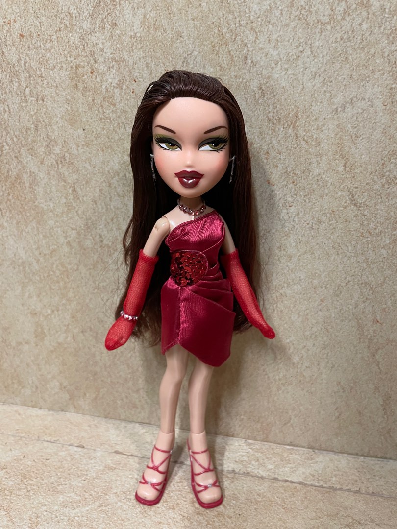 Bratz Hollywood Style Katia, Hobbies & Toys, Toys & Games on Carousell