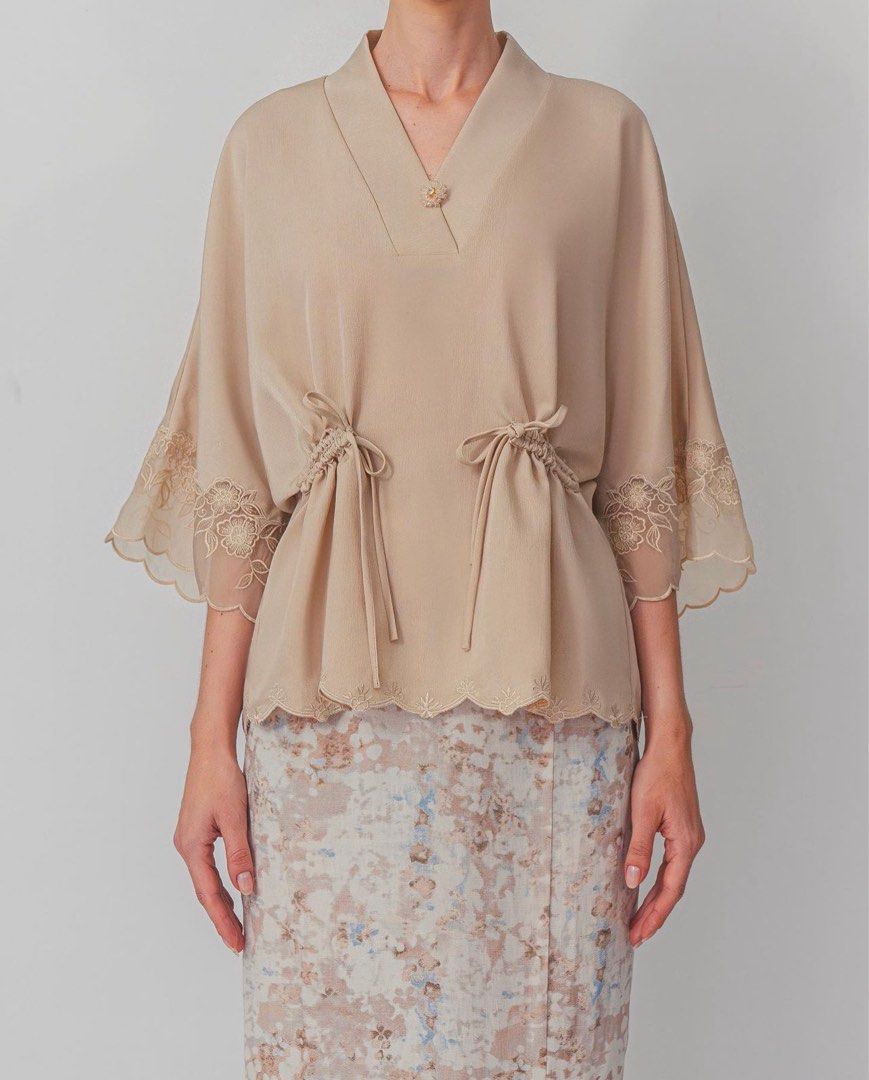 DPLKL Melati Sulam Kurung, Women's Fashion, Muslimah Fashion, Baju ...