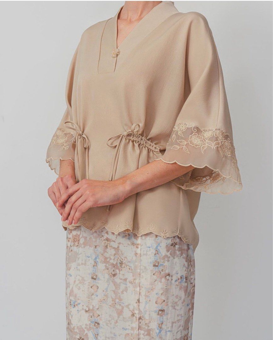 DPLKL Melati Sulam Kurung, Women's Fashion, Muslimah Fashion, Baju ...