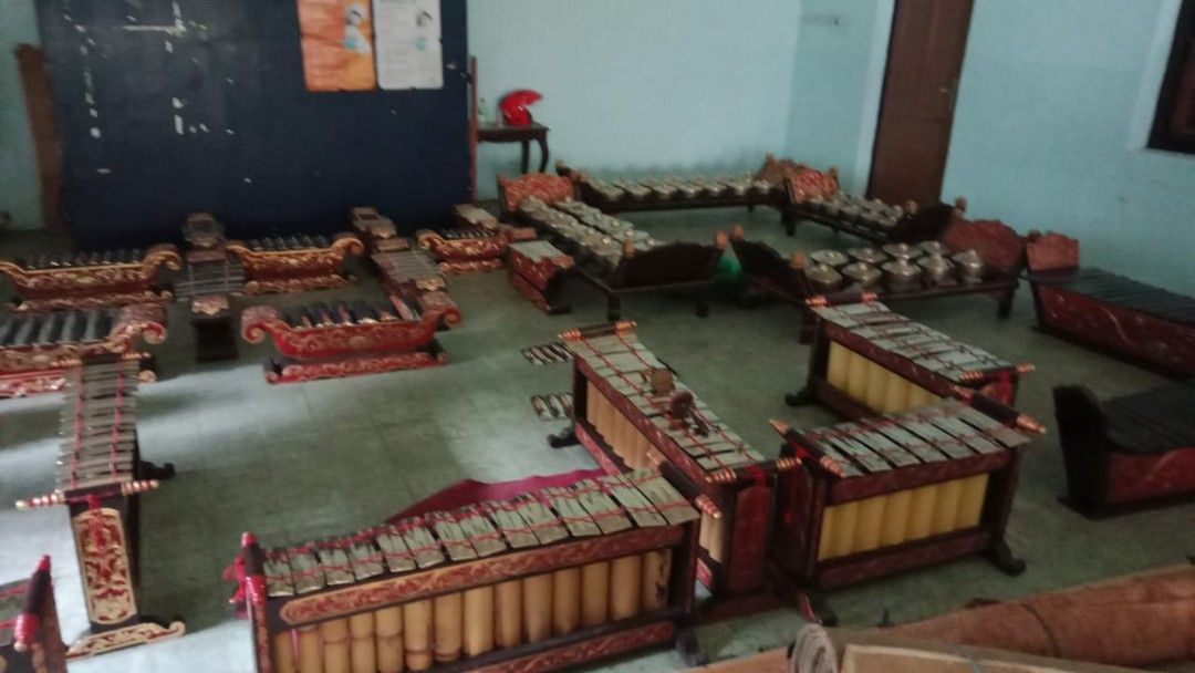 Gamelan Perunggu Laras Slendro Pelog (1970), Antik, Pajangan di Carousell