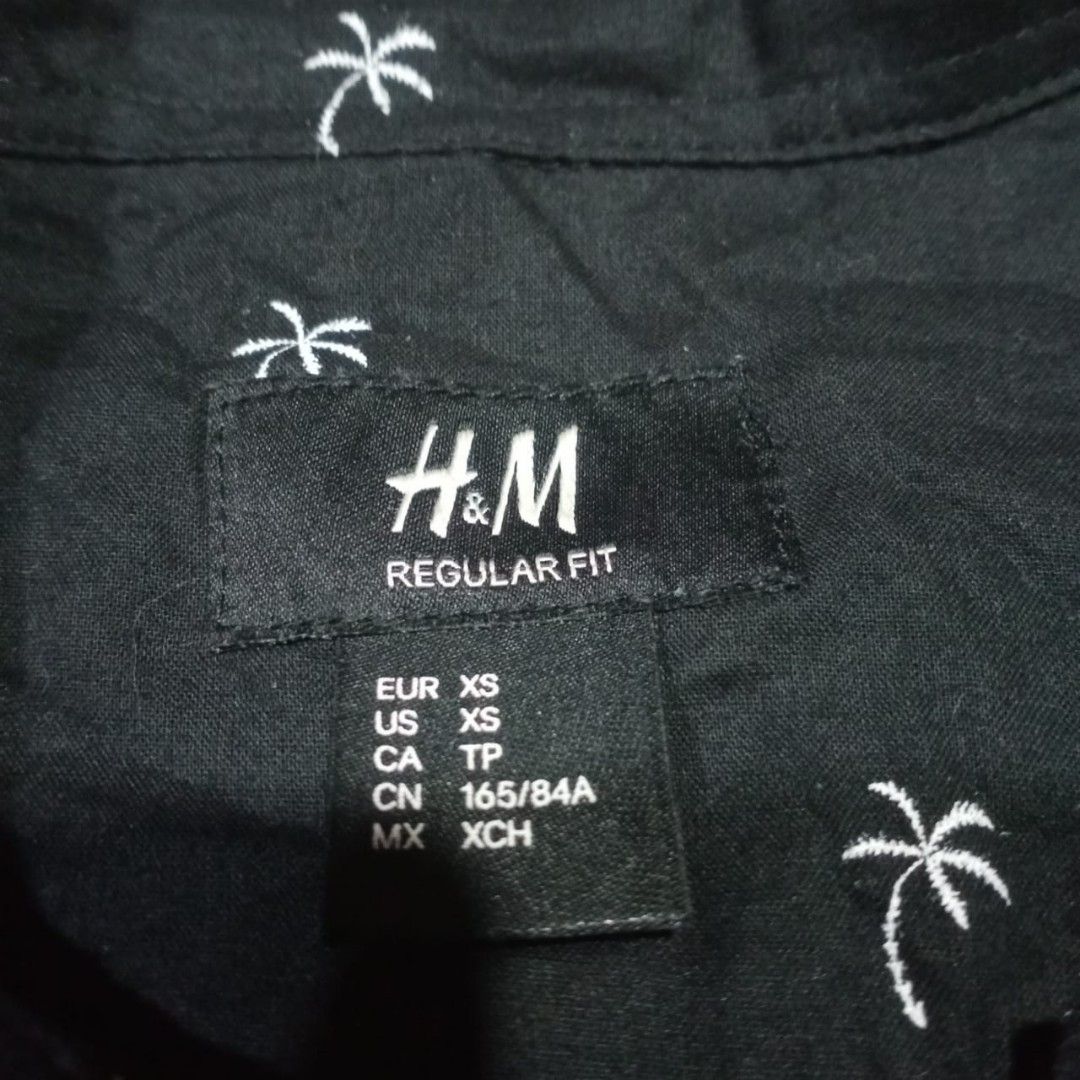 HnM Kemeja Pokok Kelapa, Men's Fashion, Tops & Sets, Formal Shirts on ...