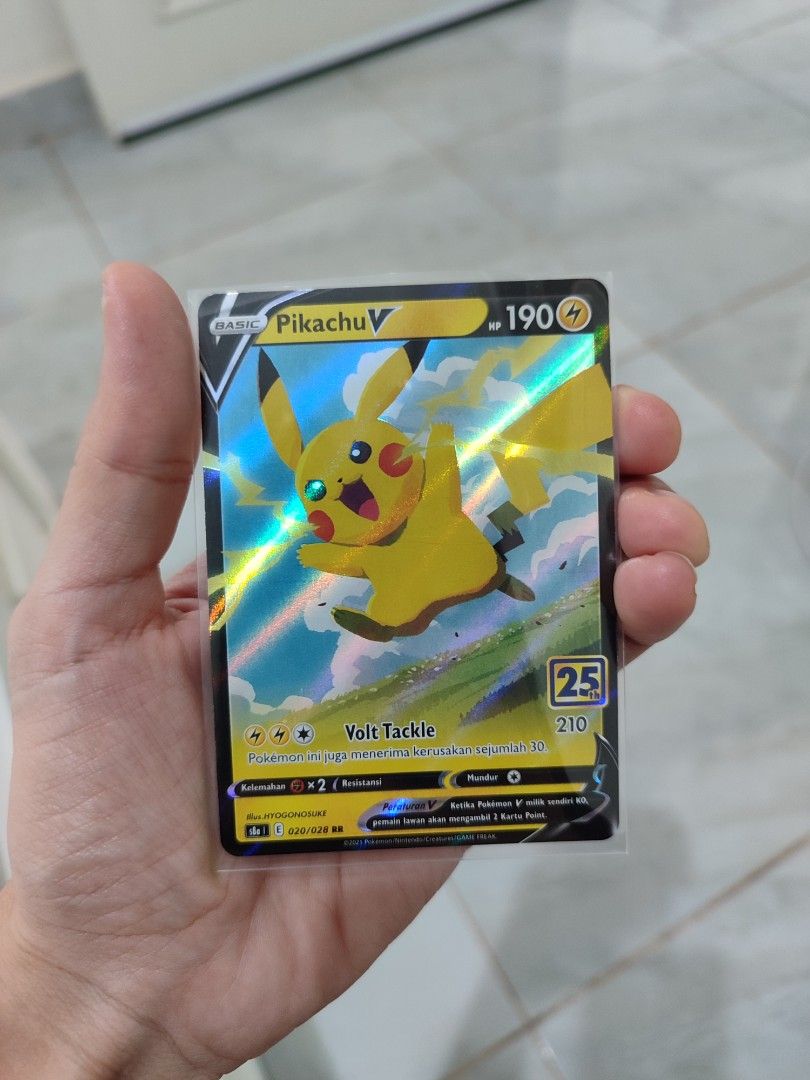 Kartu Pokemon Pikachu 25th Anniversary, Toys & Collectibles, Permainan ...