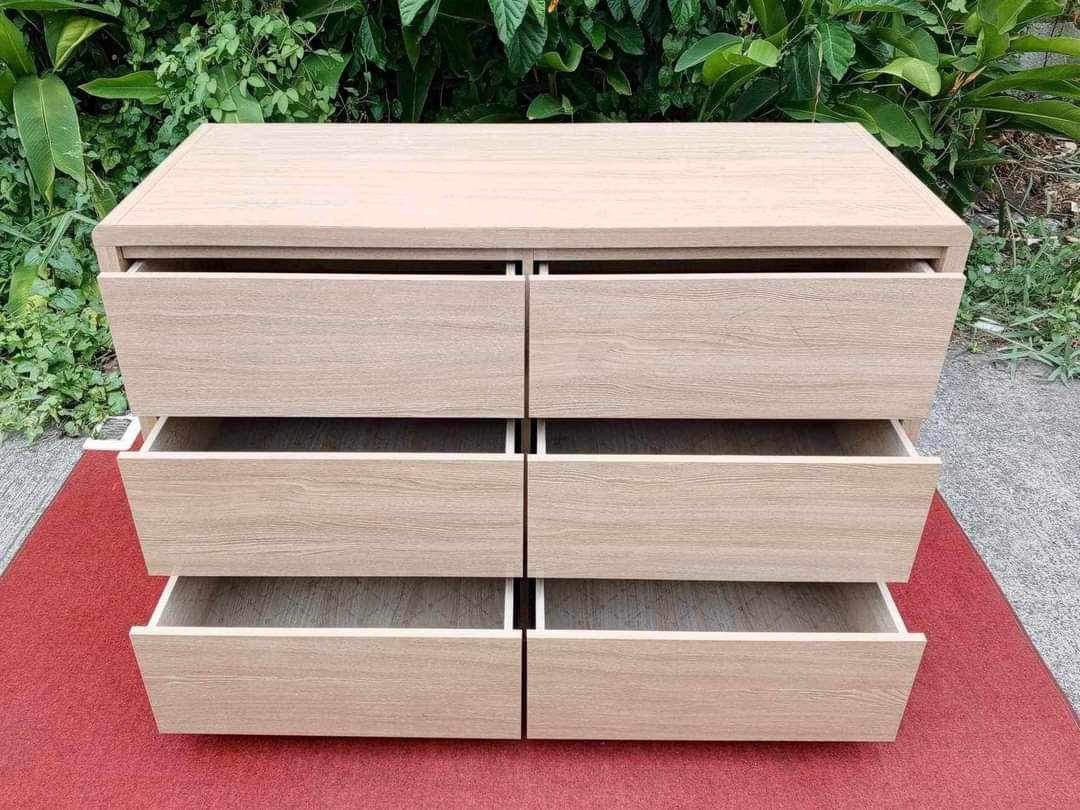 Lateral Drawer 48”L x 20”W x 32”H 6 pullout drawers In good condition ...