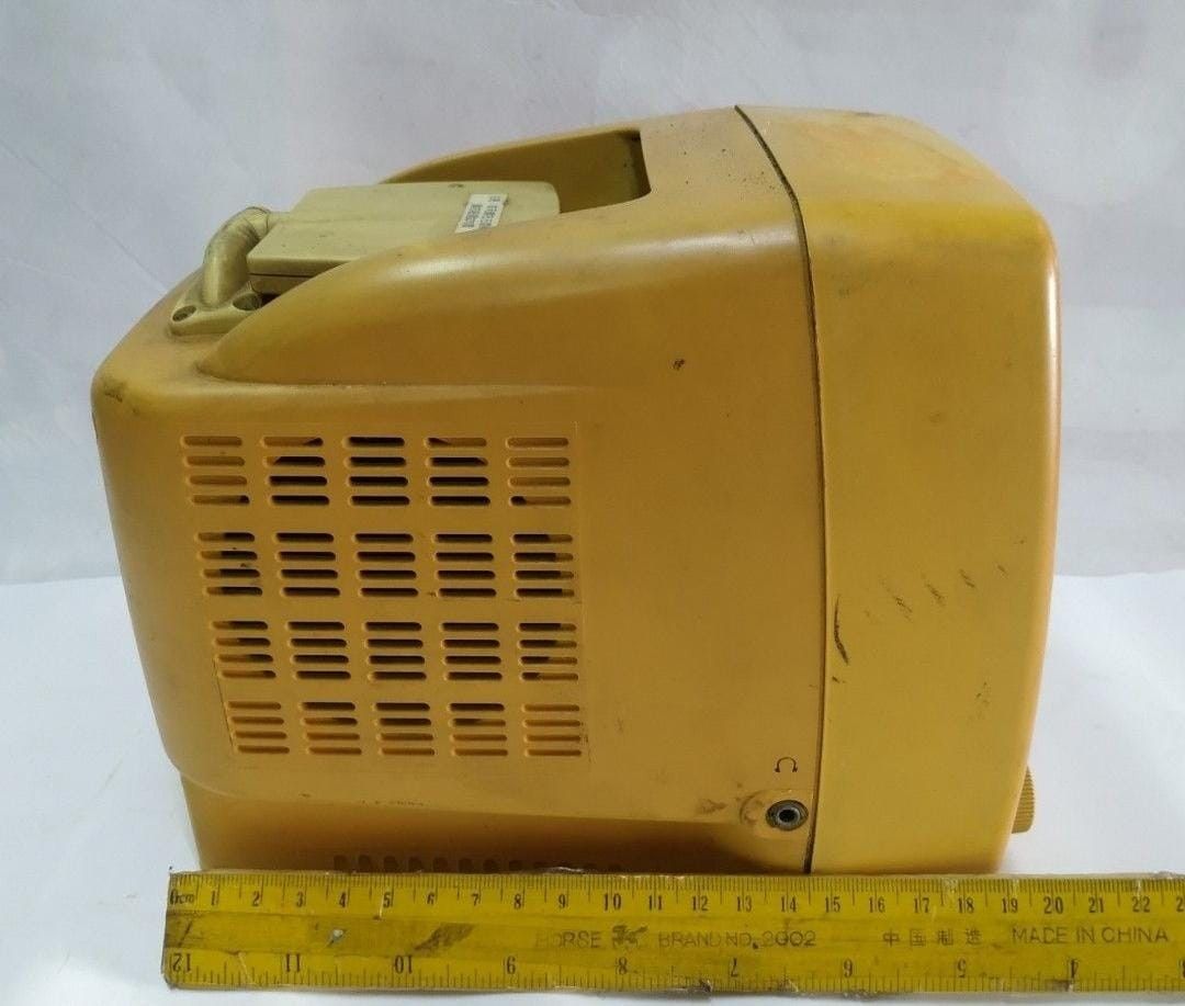 Mini portable vintage TV, black and white 1980's, Announcements on ...