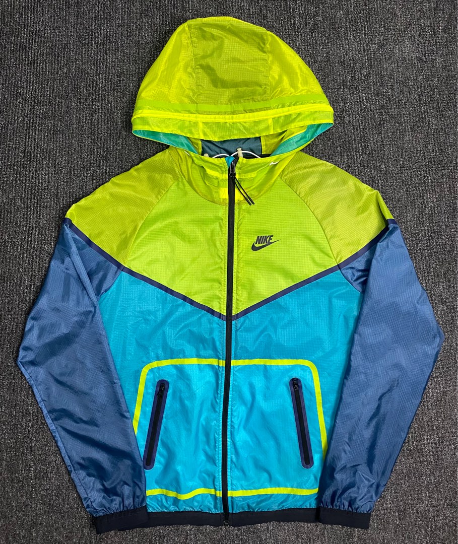 Nike Hyper Windrunner, Men's Fashion, Coats, Jackets and Outerwear on ...