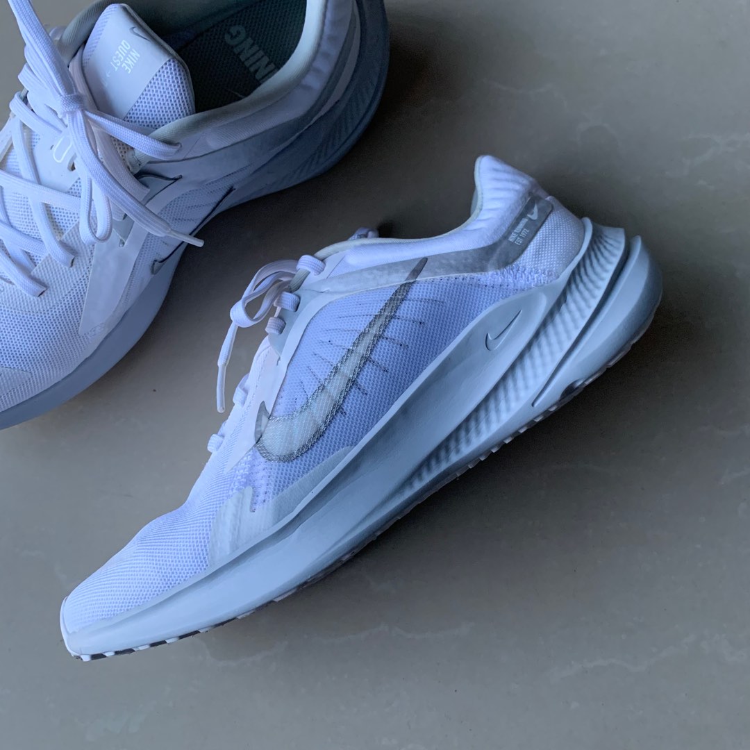 Nike Quest 5 Running Wmns White Metalic Silver, Fesyen Wanita, Sepatu ...