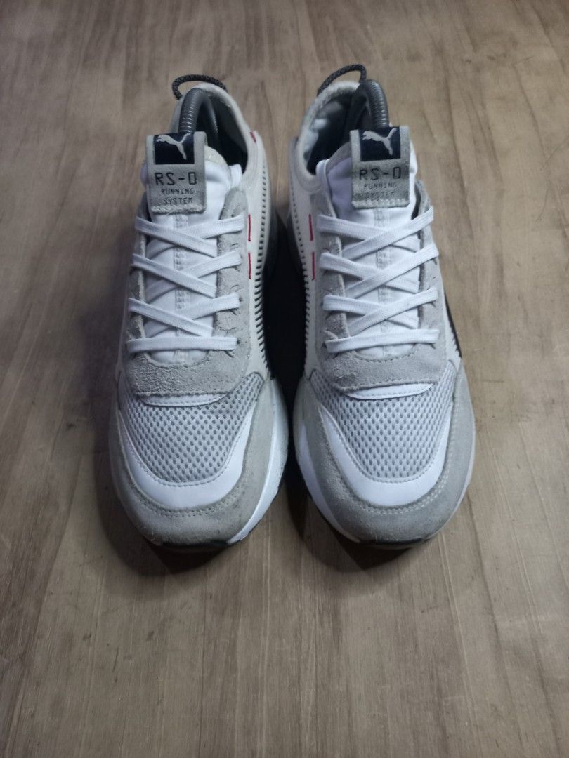 Puma Running system low white, Fesyen Pria, Sepatu , Sneakers di Carousell