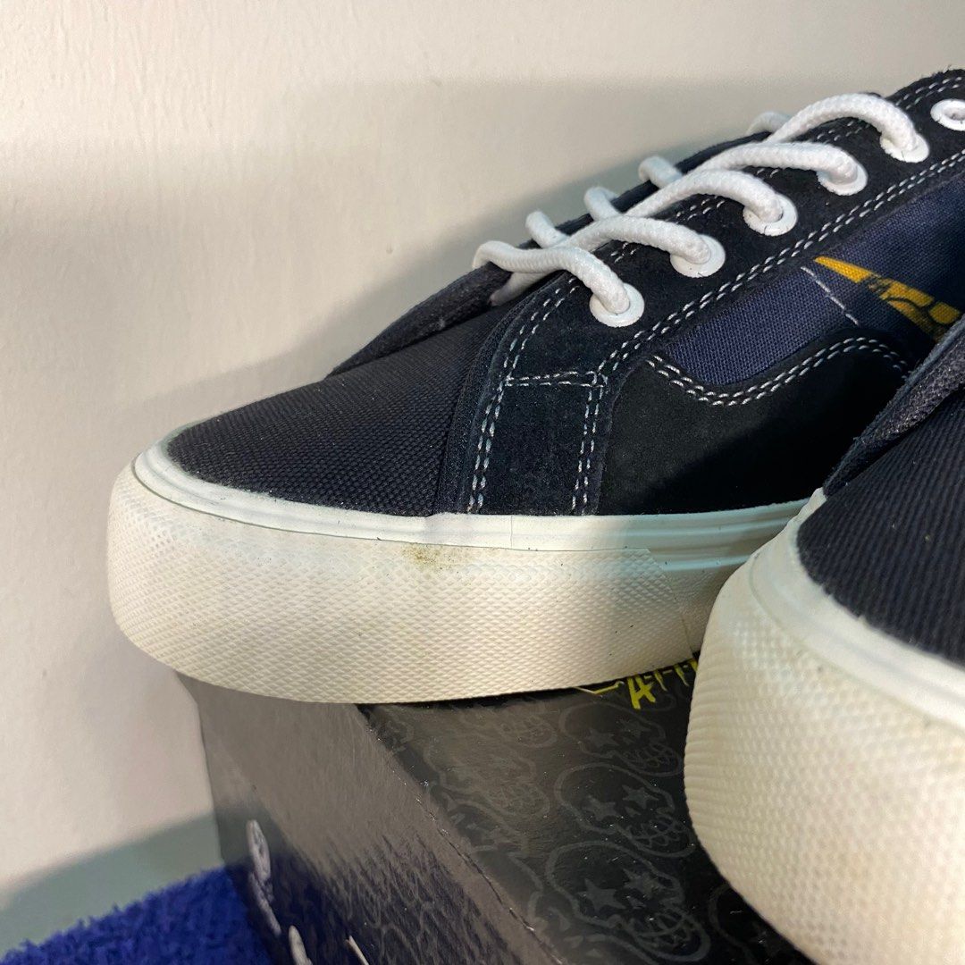 Sniika X Under 18 Attitude, Men's Fashion, Footwear, Sneakers on Carousell