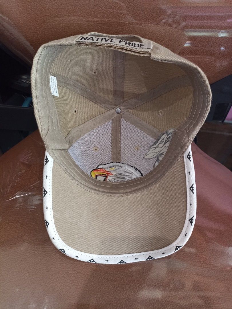 Topi Logo Elang Coklat, Fesyen Pria, Aksesoris, Topi di Carousell