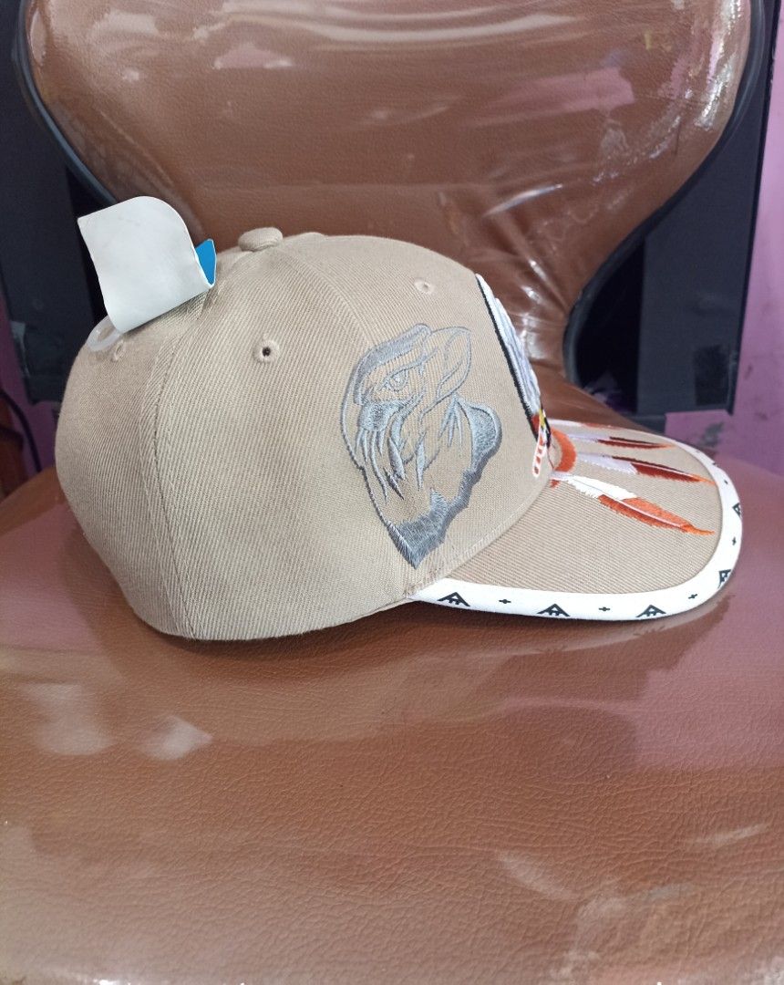 Topi Logo Elang Coklat, Fesyen Pria, Aksesoris, Topi di Carousell