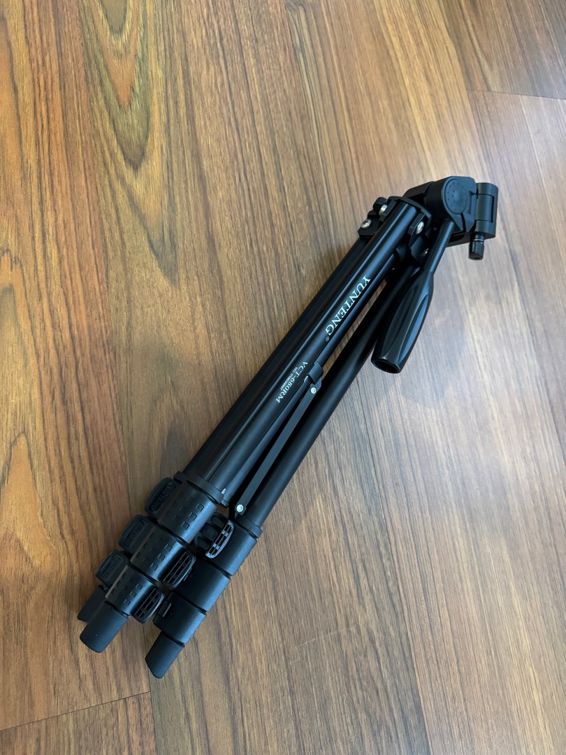 Yunteng Camera tripod, Photography, Cameras on Carousell