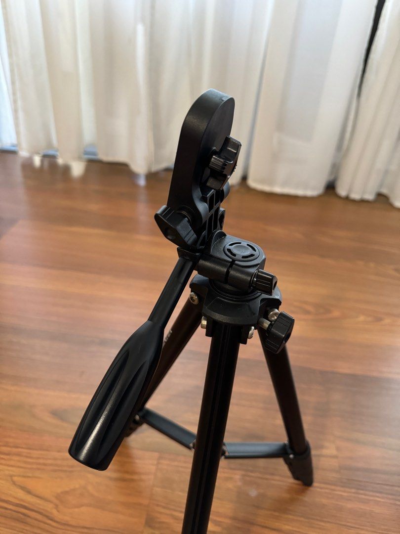 Yunteng Camera tripod, Photography, Cameras on Carousell