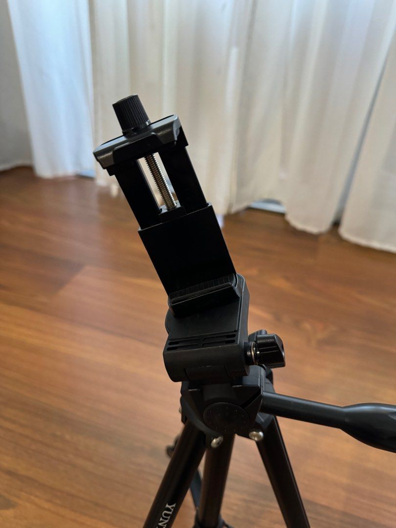 Yunteng Camera tripod, Photography, Cameras on Carousell