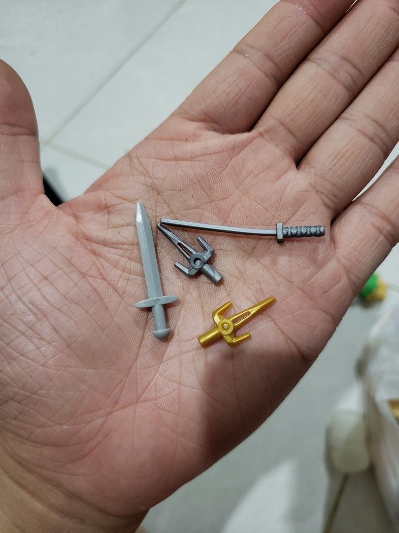 ANEKA PEDANG ALAT PERANG WARS TOYS MINI ROBOT SENJATA WEAPON TOLLS TOLS ...