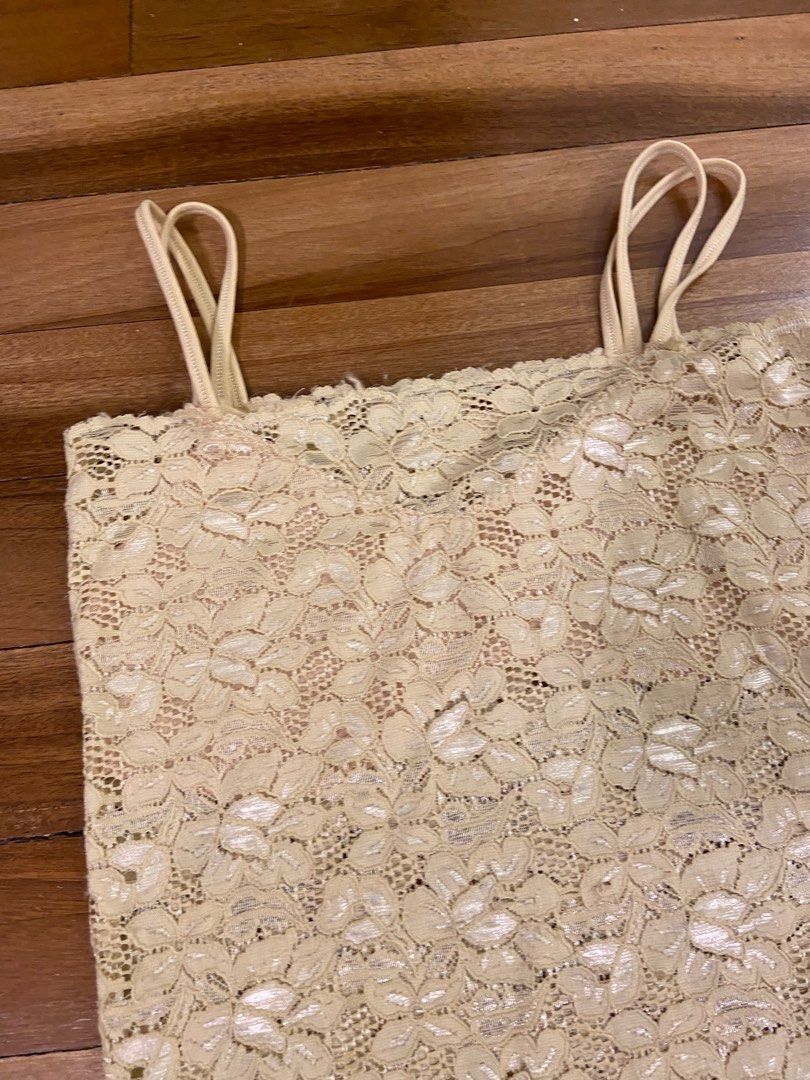 Beige Lace Acubi Tank, Women's Fashion, Tops, Sleeveless on Carousell