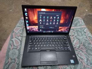 Dell latitude touchscreen model 7490 core i5- Gen 8 fully HD display ...