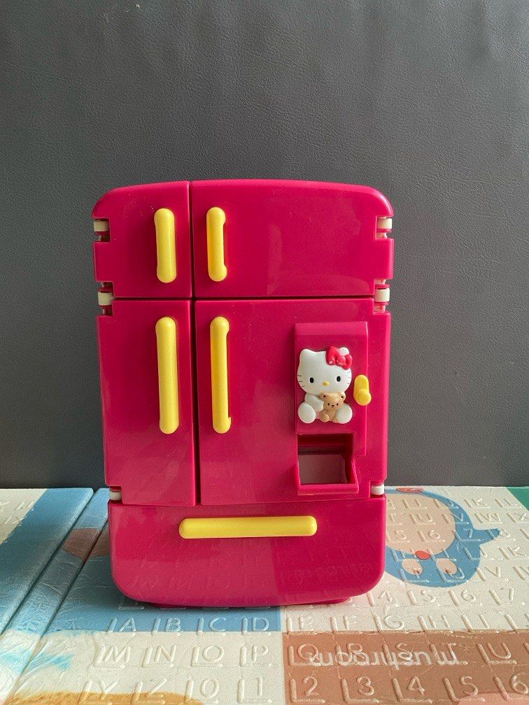 Hello Kitty TOHO Refrigerator, Toys & Collectibles, Mainan di Carousell