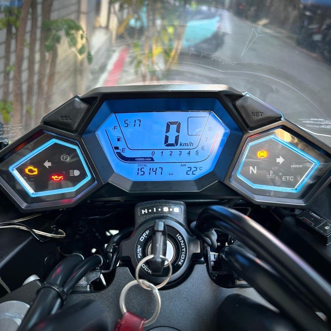 HONDA NM4-02 DCT免打檔 ABS 稀有雙箱蝙蝠戰艦, 機車, 重機在旋轉拍賣