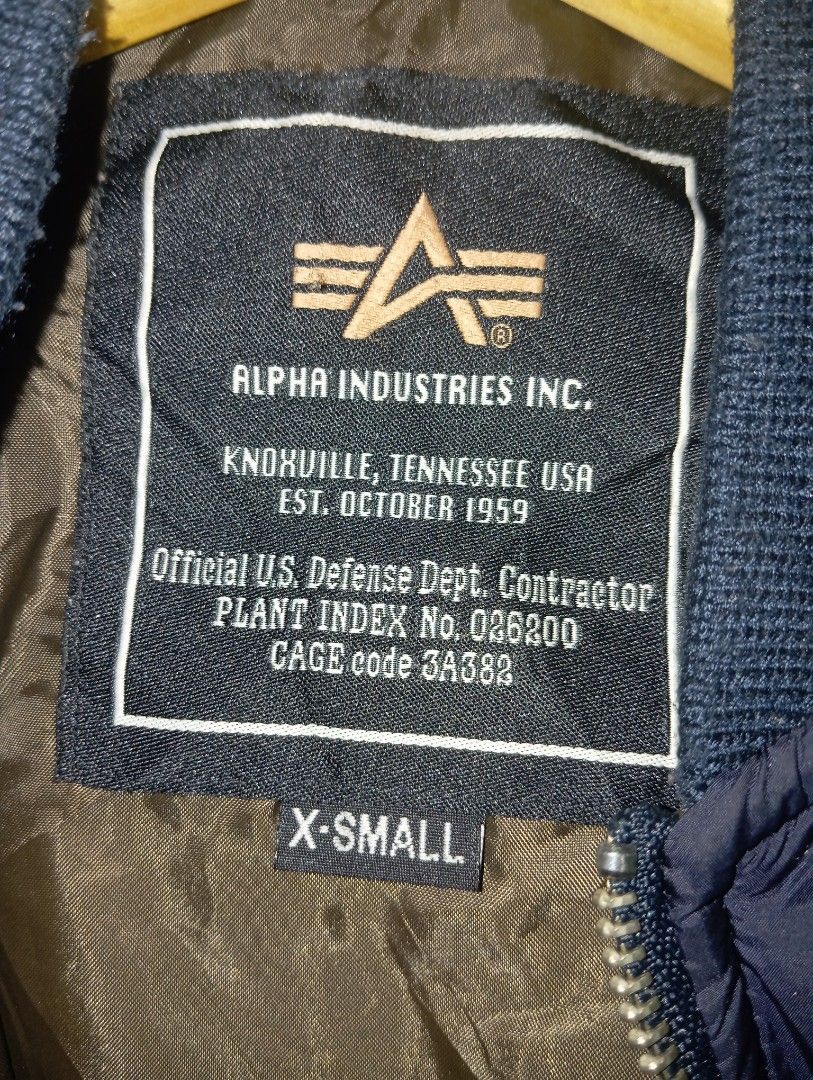 Jaket Bomber Alpha Industri Black, Fesyen Pria, Pakaian , Atasan di ...
