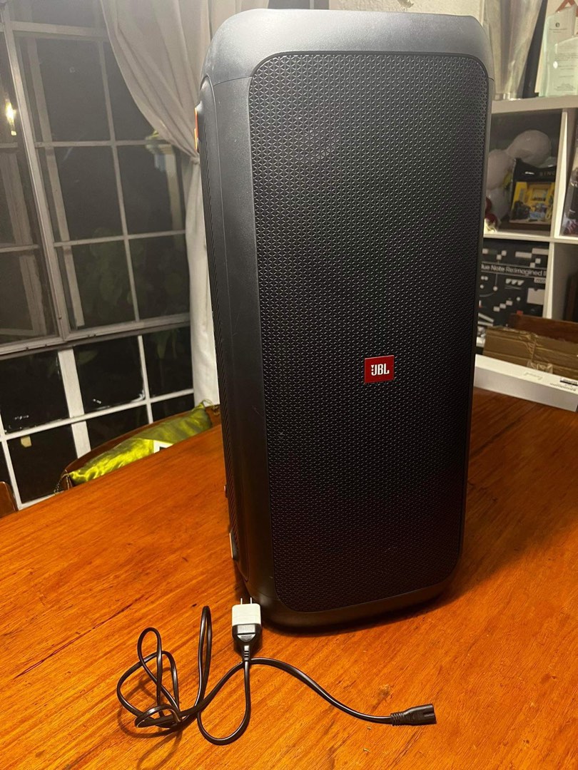 JBL Party box 300, Audio, Soundbars, Speakers & Amplifiers on Carousell