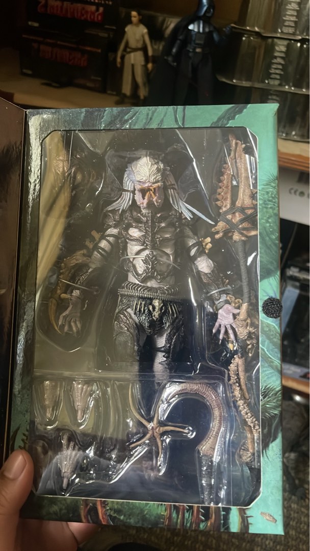 Neca Ultimate Alpha Predator , Hobbies & Toys, Toys & Games on Carousell