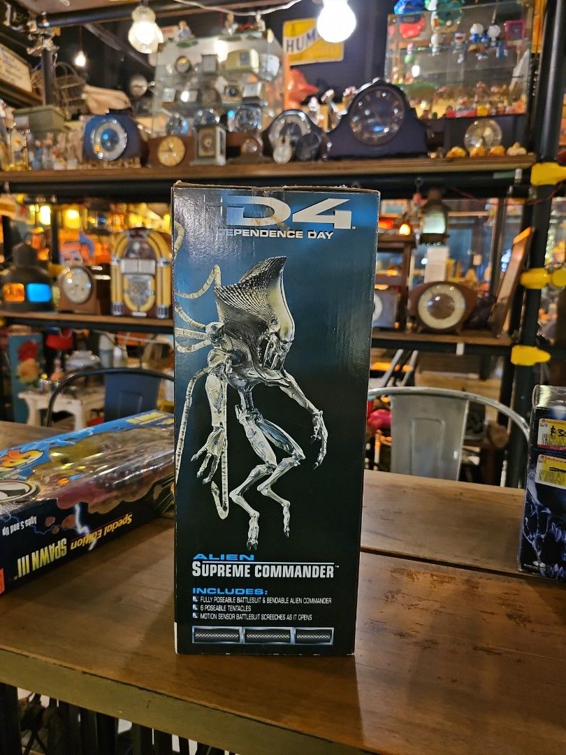 NOS ID4 Independence Day Alien Supreme Commander, Hobbies & Toys ...