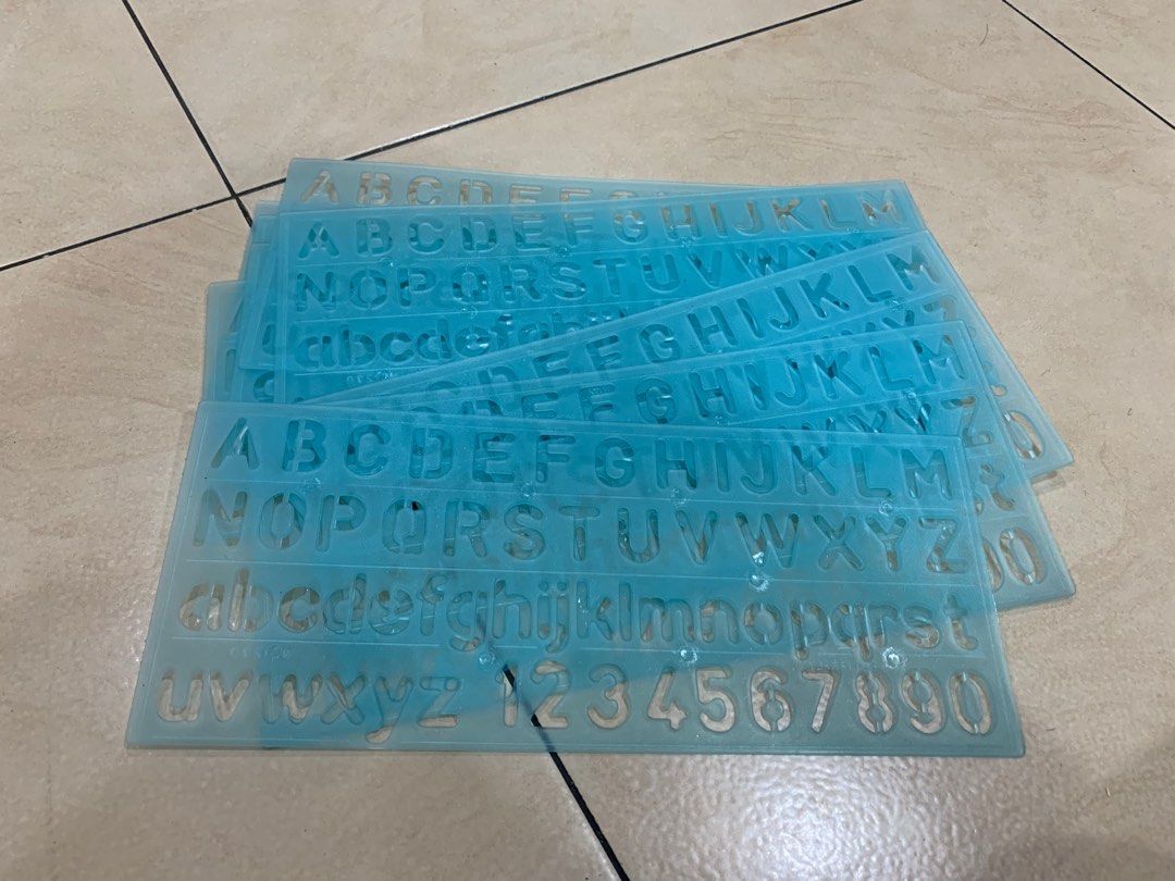 Penggaris Alphabet dan Nomor ukuran sedang, Buku & Alat Tulis, Alat ...